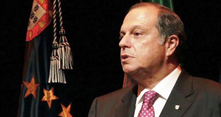 Carlos César participa no Congresso “A Revolução de Abril”, em Lisboa ...